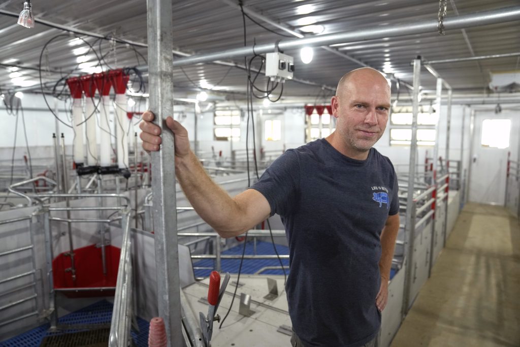 California bacon law takes effect but pork from farms using cages will ...